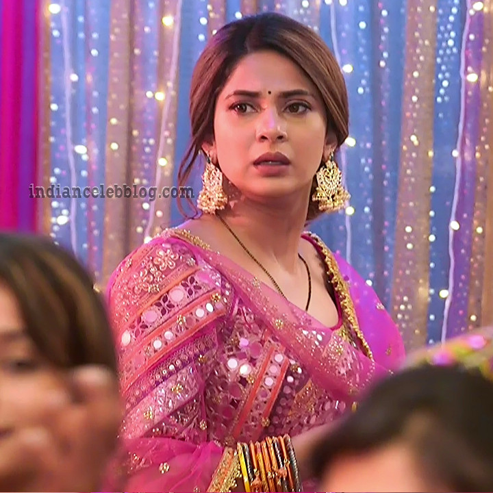 Jennifer Winger Bepannah S2 13 lehenga caps – indiancelebblog