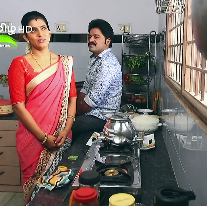 Sameera sherief tamil tv actress RekkaiKPMS1 16 hot saree caps ...