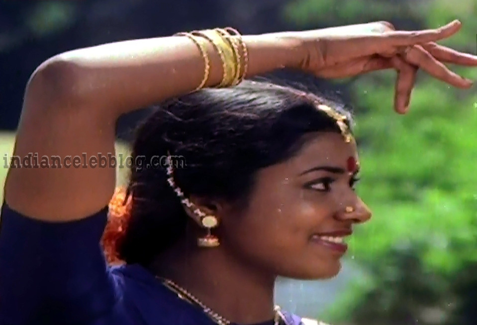 Jeevitha tamil Idhu engal rajyam S2 1 hot song caps – indiancelebblog