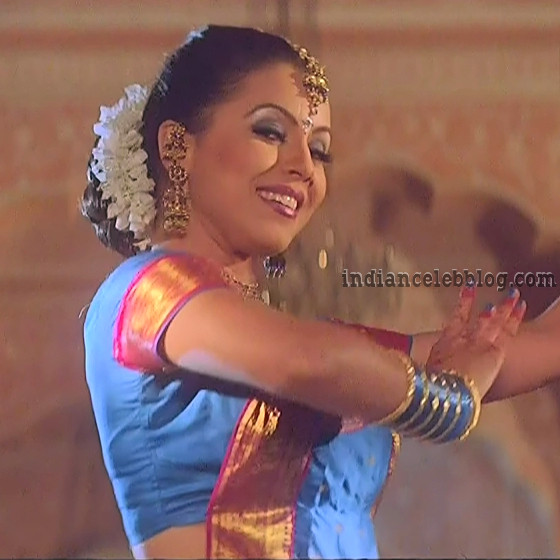 Mahima chaudhry Manasulo maata telugu movie S1 5 hot caps ...