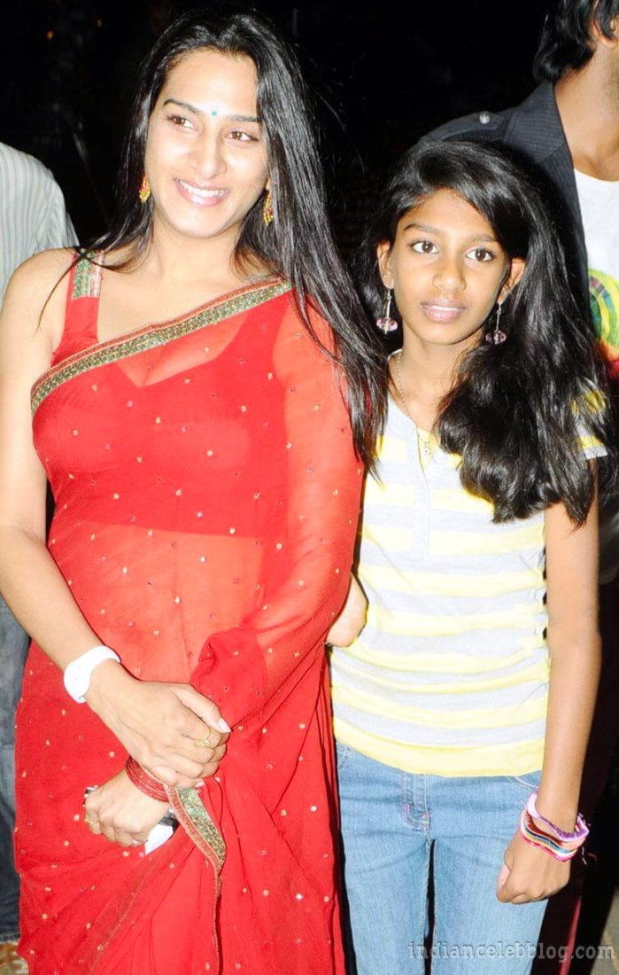 Surekha vani telugu ES1 12 sleevless sari navel photo – indiancelebblog