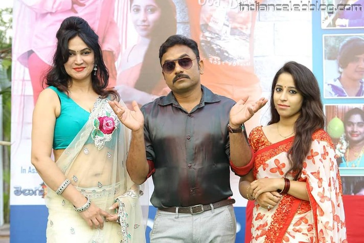 Vijaya murthy selfie queen actress t1 36 hot saree photo – indiancelebblog