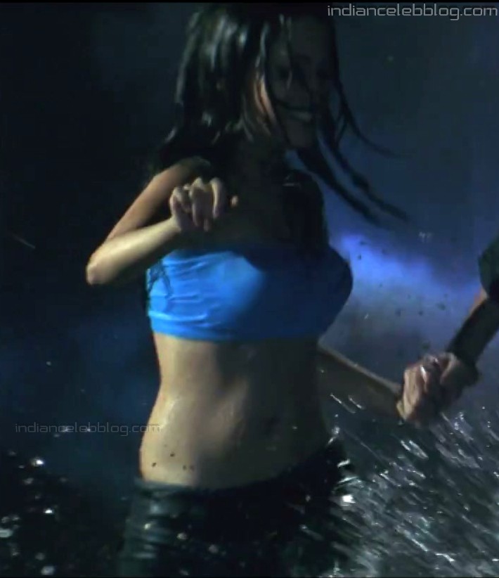 Riya sen bollywood actress qym1 25 hot navel pics – indiancelebblog