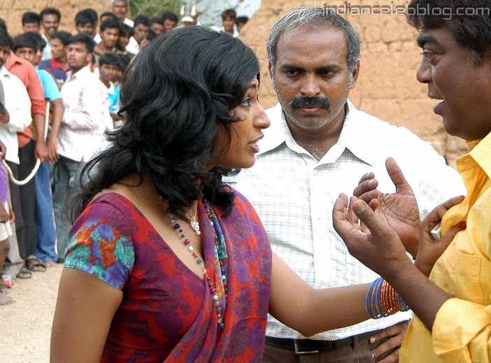 Teertha tollywood actress 14 hot saree stills – indiancelebblog