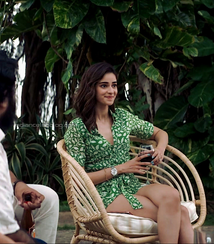 Ananya panday bollywood gehraiyaan 21 hot legs hd caps – indiancelebblog