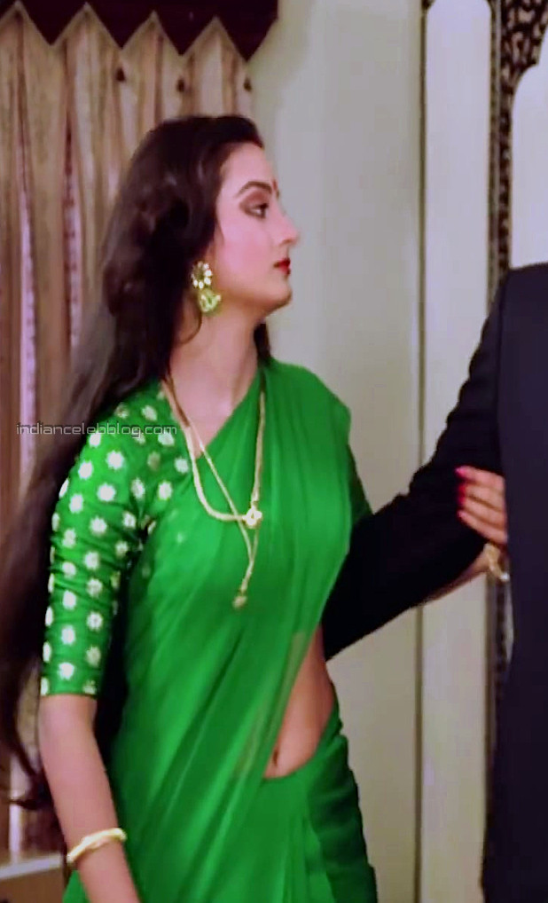 Farah naaz hindi 16 hot saree navel hd caps – indiancelebblog