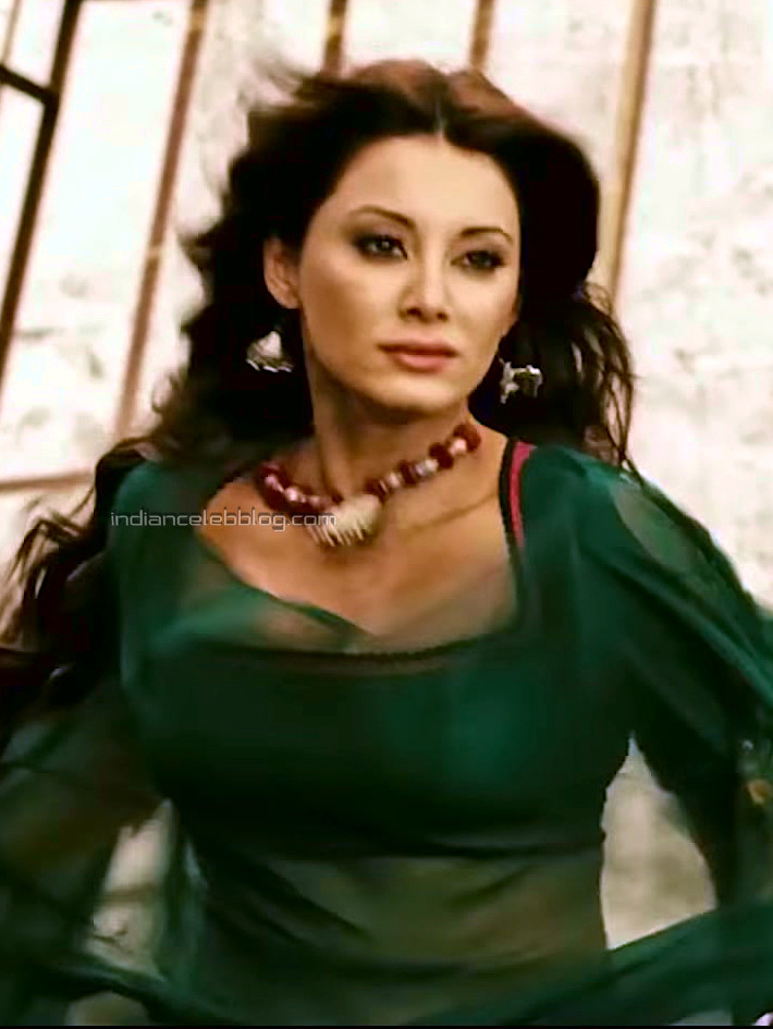 Minisha lamba zila ghaziabad 23 hot lehenga hd caps – indiancelebblog