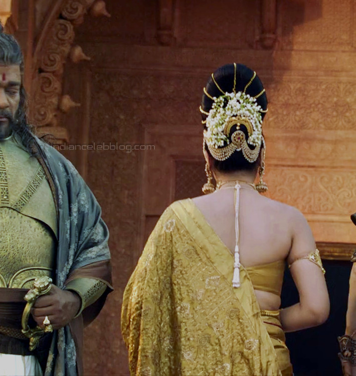 Ponniyin selvan tamil movie 6 trisha hot backless hd stills ...