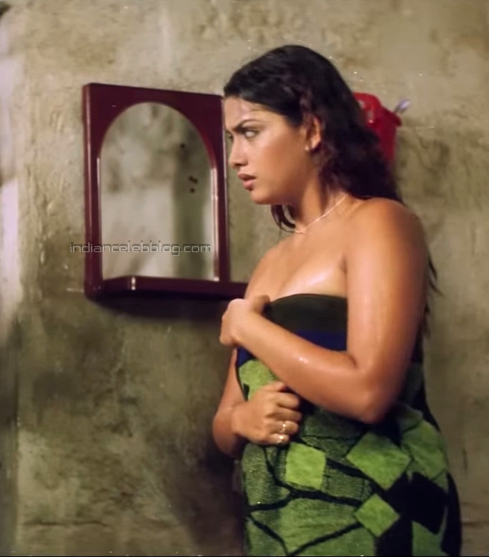Rakshitha tamil movie madhurey 16 hot bath cleavage hd caps – indiancelebblog