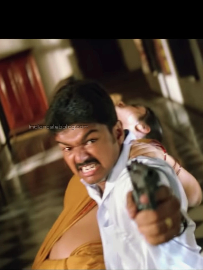 Sonai agarwal madhurey tamil movie 14 hot saree hd caps – indiancelebblog