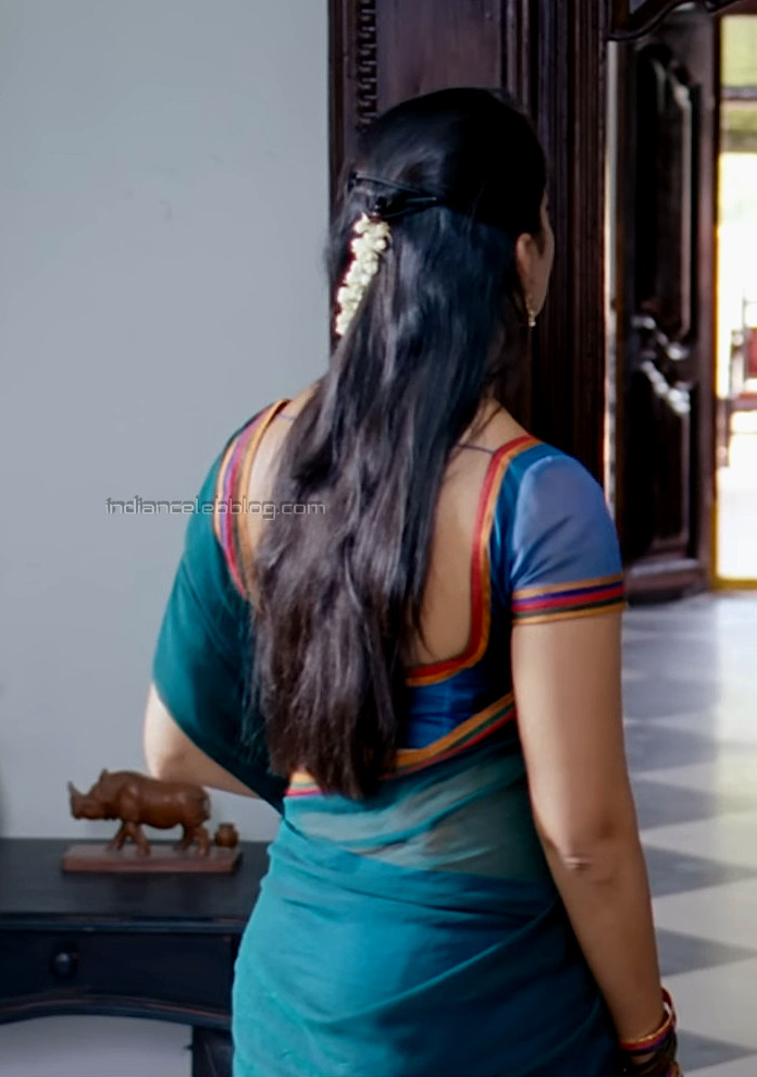 Anushka shetty mirchi telugu 20 hot saree back hd stills – indiancelebblog