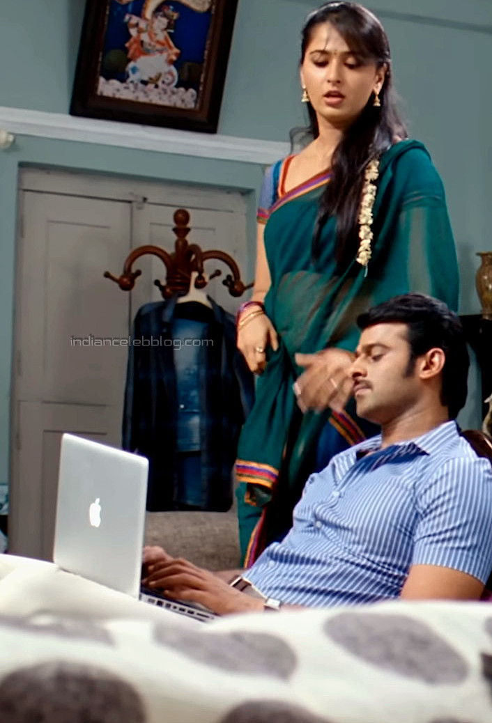 Anushka shetty mirchi telugu 3 hot saree navel hd caps – indiancelebblog