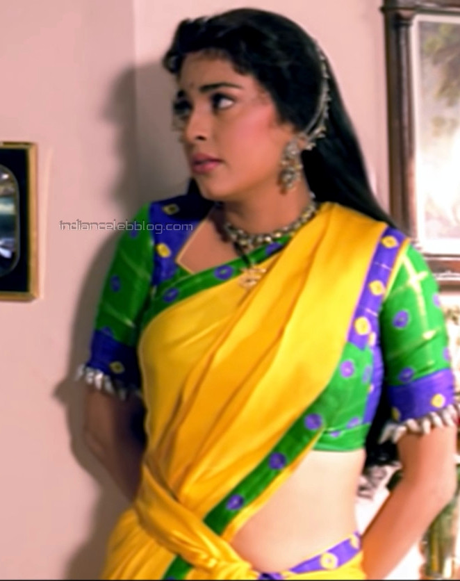 Juhi chawla andaz movie 7 hot saree midriff hd caps – indiancelebblog