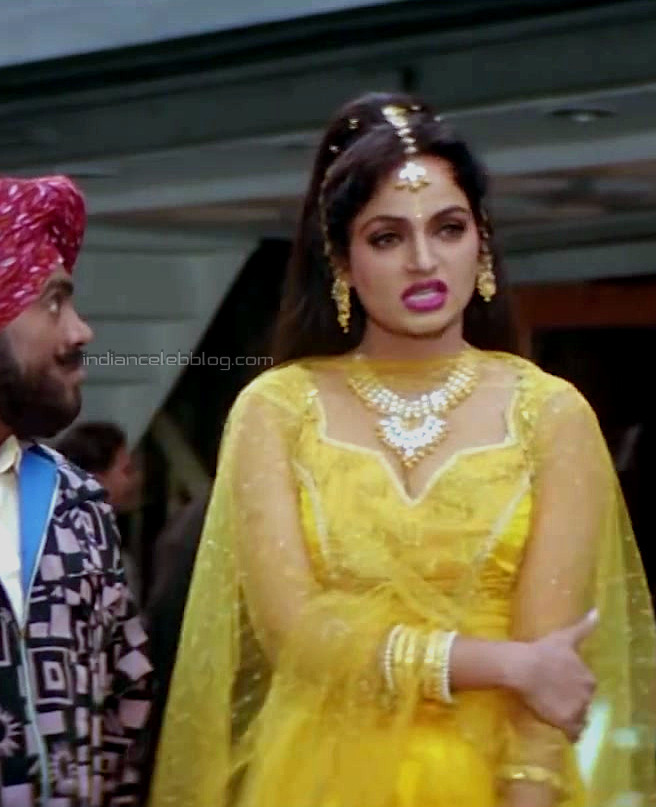 Upasana singh hindi movie 17 badal hot cleavage hd photo – indiancelebblog