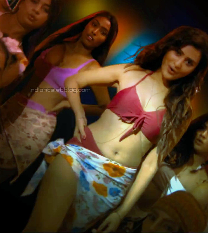 Payal rajput mayapetika telugu 4 hot bikini hd caps – indiancelebblog