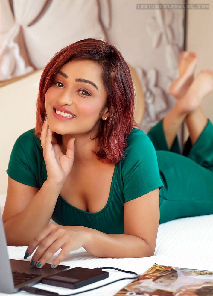Aarya vora indian tv actress 3 hot cleavage hd stills – indiancelebblog