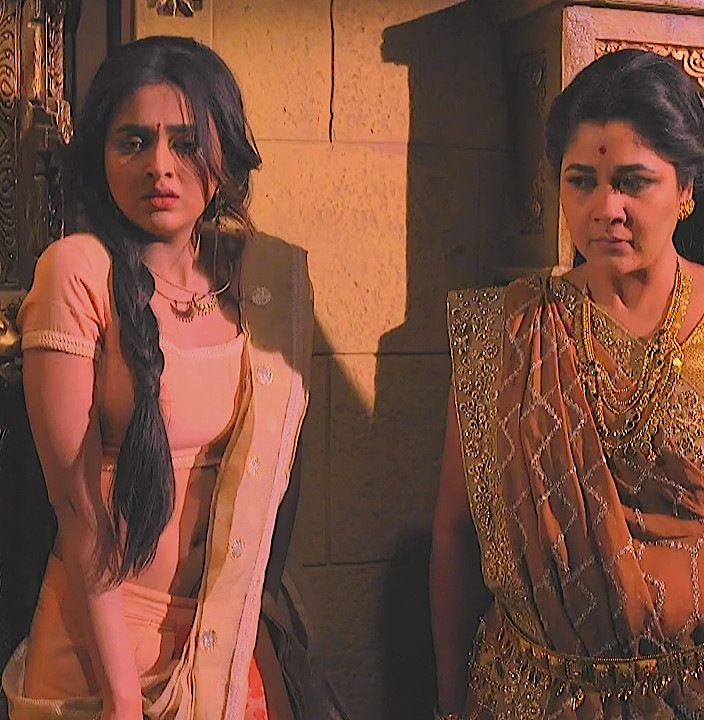 Tejaswi prakash karn sangini 15 hot lehenga navel hd photo ...