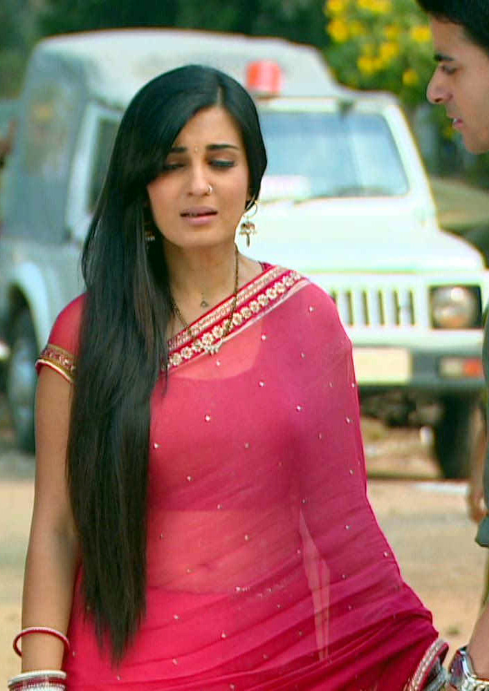 Hindi tv actress scm3x14 shiny doshi saraswatichandra saree ...