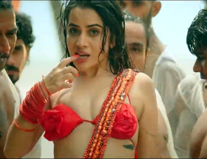 Urfi javed s1x3 saree haye majboori rain song hindi tv – indiancelebblog