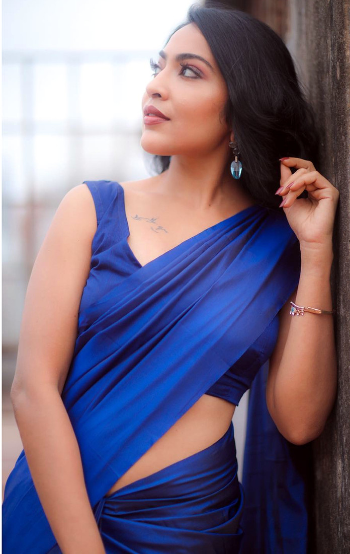 Ramya subramanian tamil tv host 15 saree photo shoot – indiancelebblog
