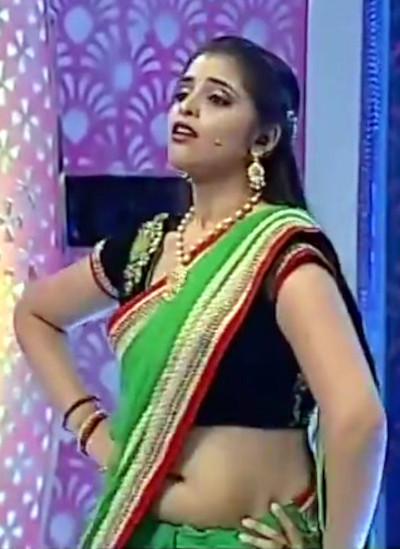 Shyamala telugu television host lrmi2x2 reality show saree navel ...