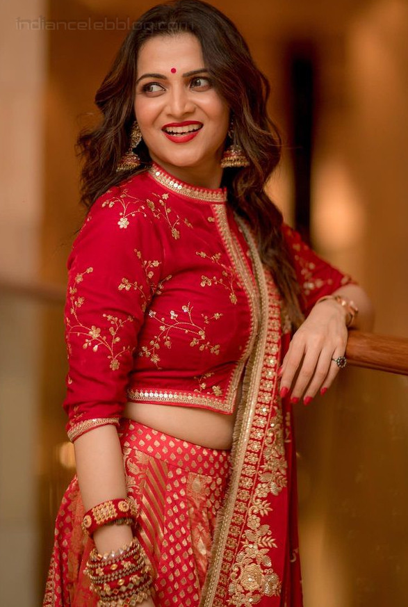 Divya darshini dd tamil tv anchor s1x10 lehenga choli photo shoot – indiancelebblog