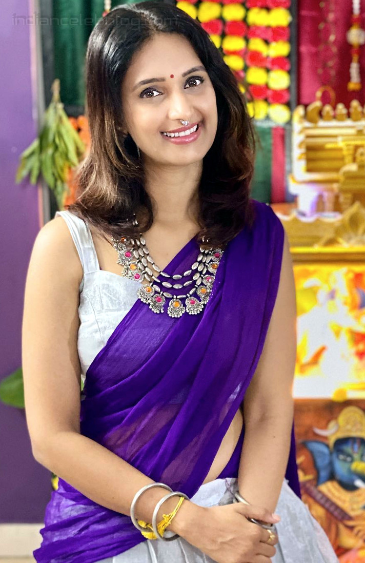Kavya shasthri kannada tv serial actress sps1x2 transparent saree ...