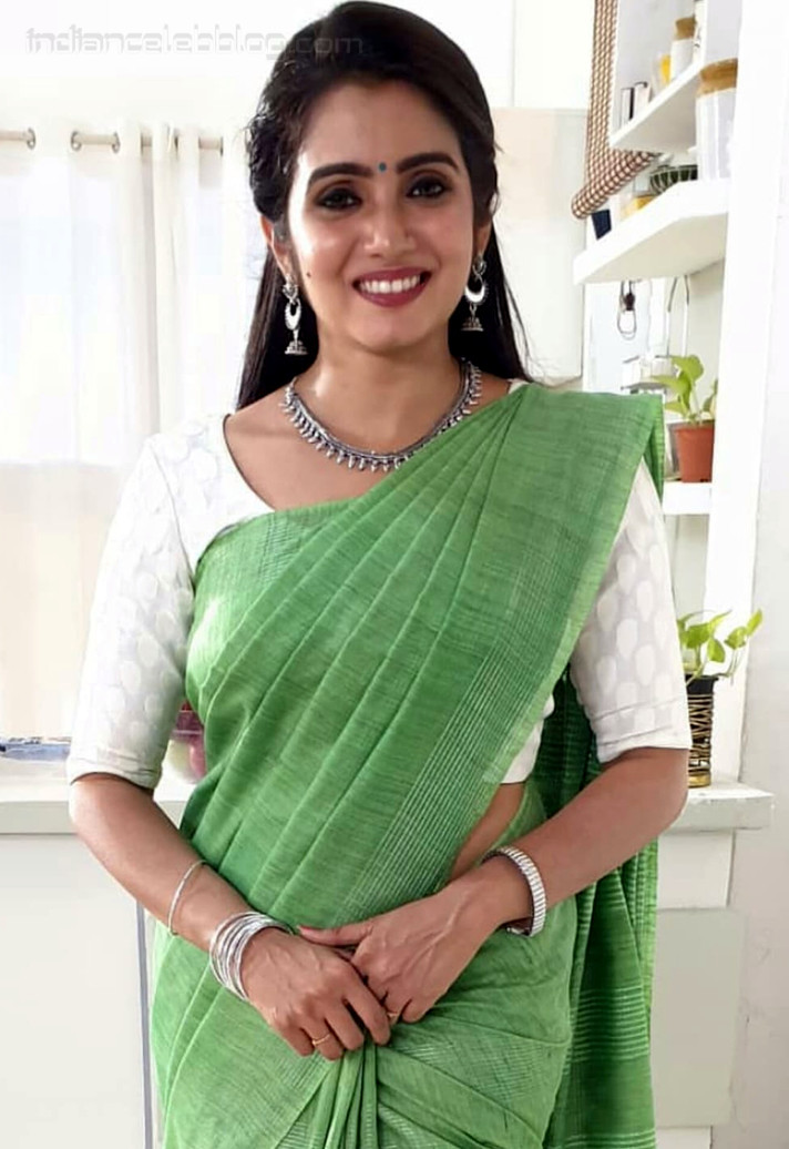 Srithika tamil tv serial actress cm1x19 saree photo shoot – indiancelebblog