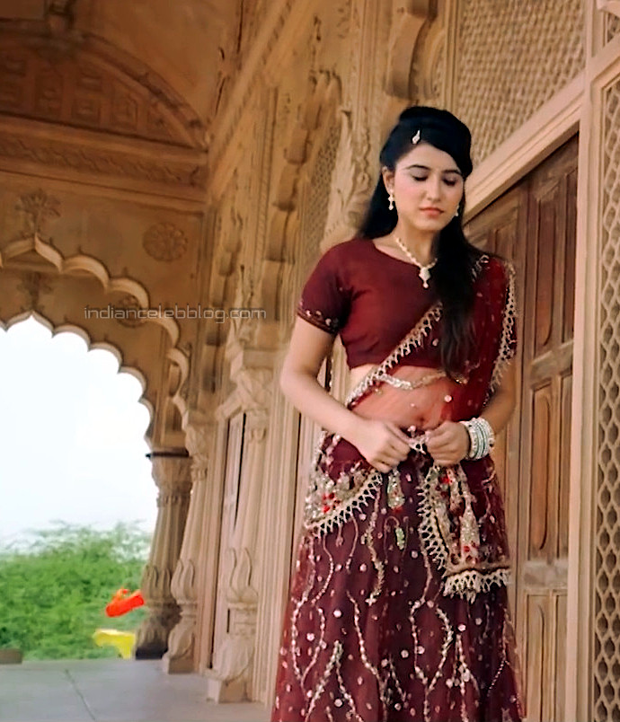 Uvaa hindi movie 13 sheena bajaj hot lehenga navel hd caps ...