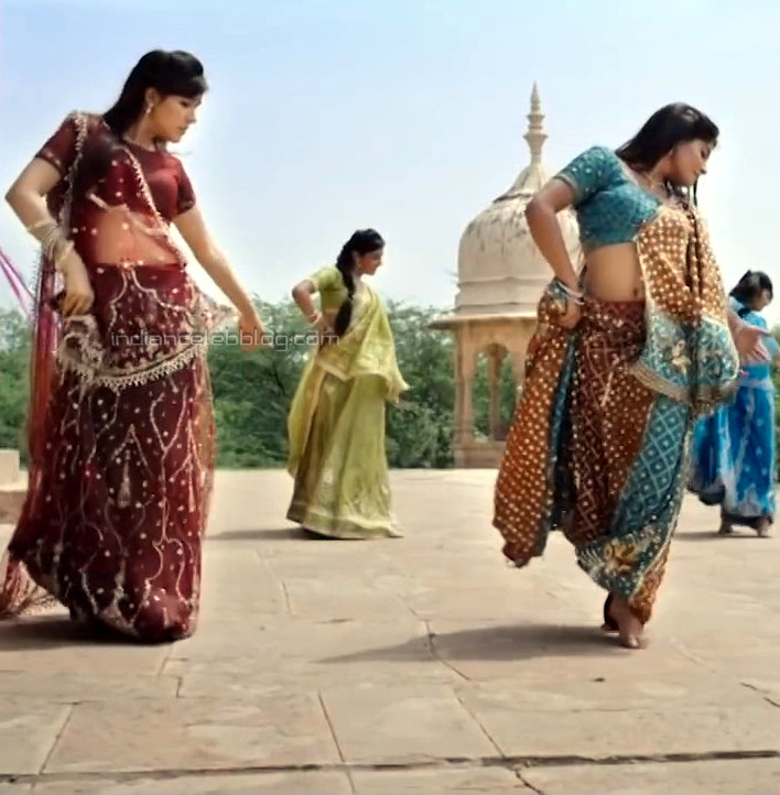 Uvaa hindi movie 16 yukti kapoor hot lehenga navel hd caps ...