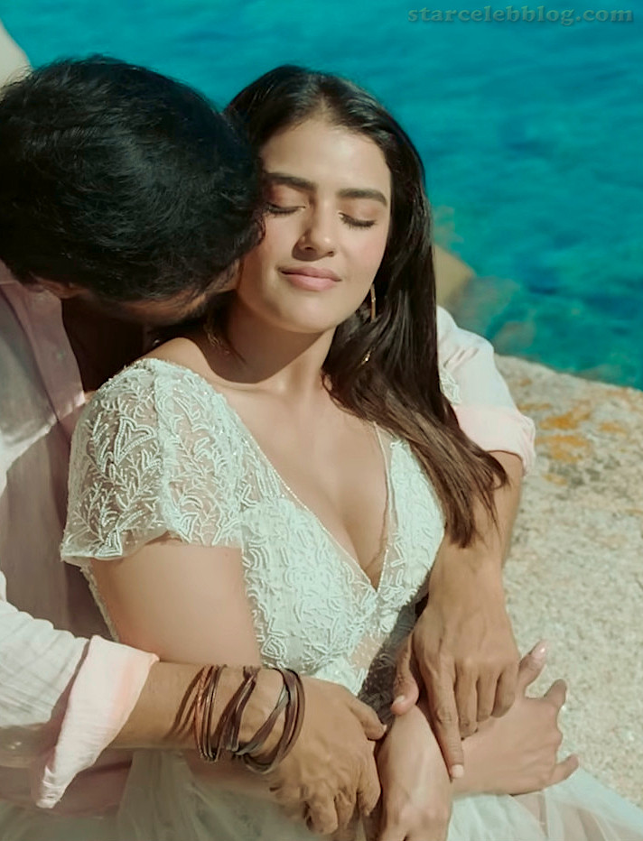 Kavya thapar Gopichand viswam 16 telugu movie hd photo – indiancelebblog