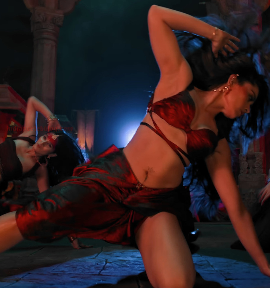 rashmika mandanna thamma song 18 hd screencaps hot – indiancelebblog